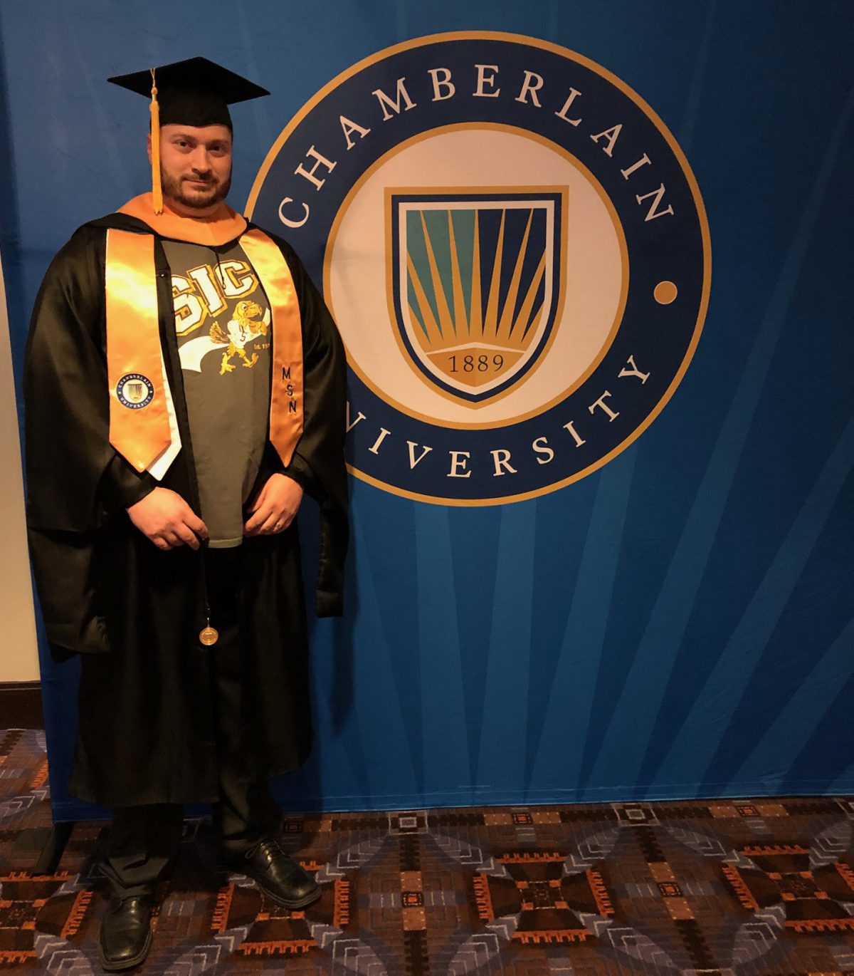SIC Nursing Alumnus Graduates from Chamberlain University – WRUL-FM